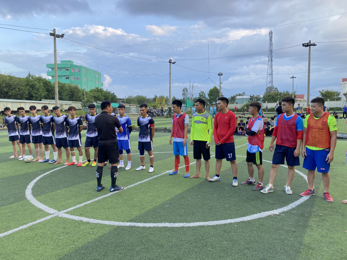 Thư viện ảnh - clb-exciter-dai-loc-giai-bong-da-ky-niem-7-nam-sinh-nhat-clb